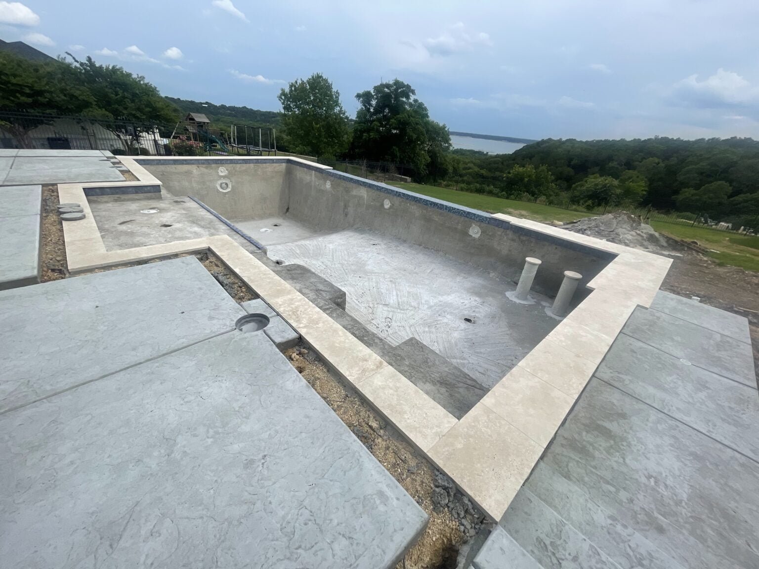 Custom Built Pool with faux infinity edge by Aquanauts – Aquanauts ...