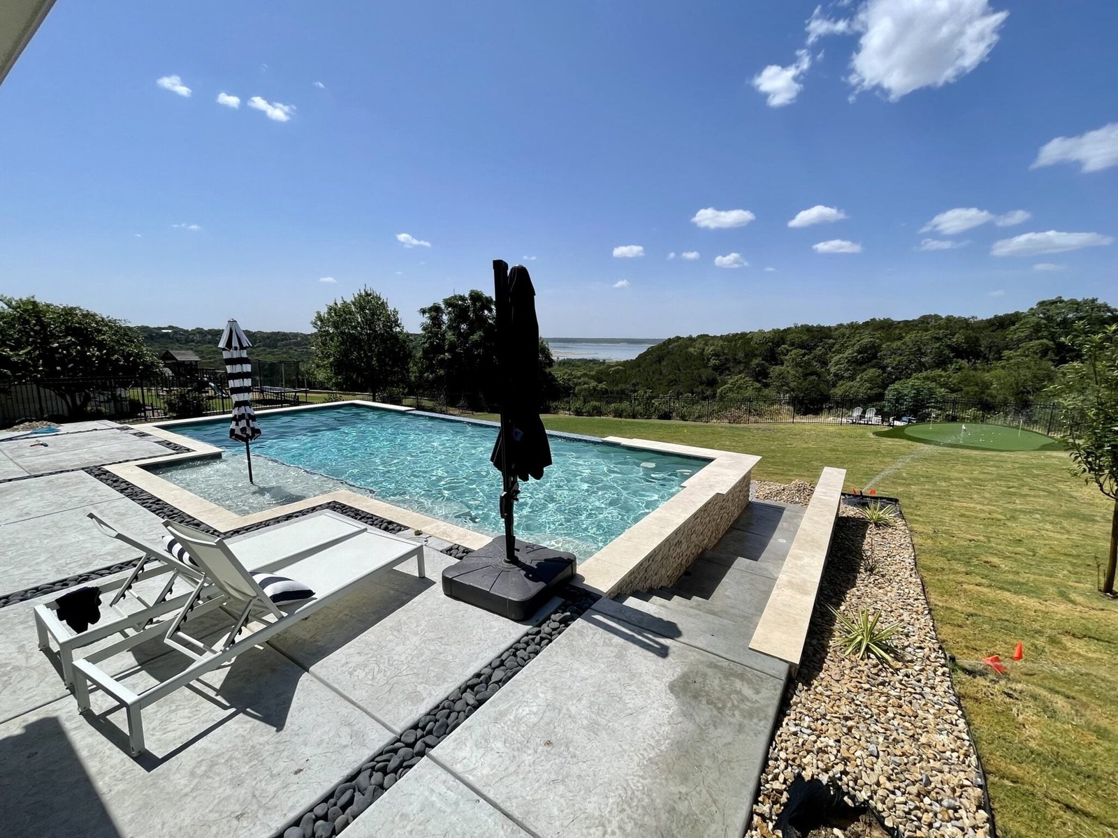 Custom Built Pool with faux infinity edge by Aquanauts – Aquanauts ...