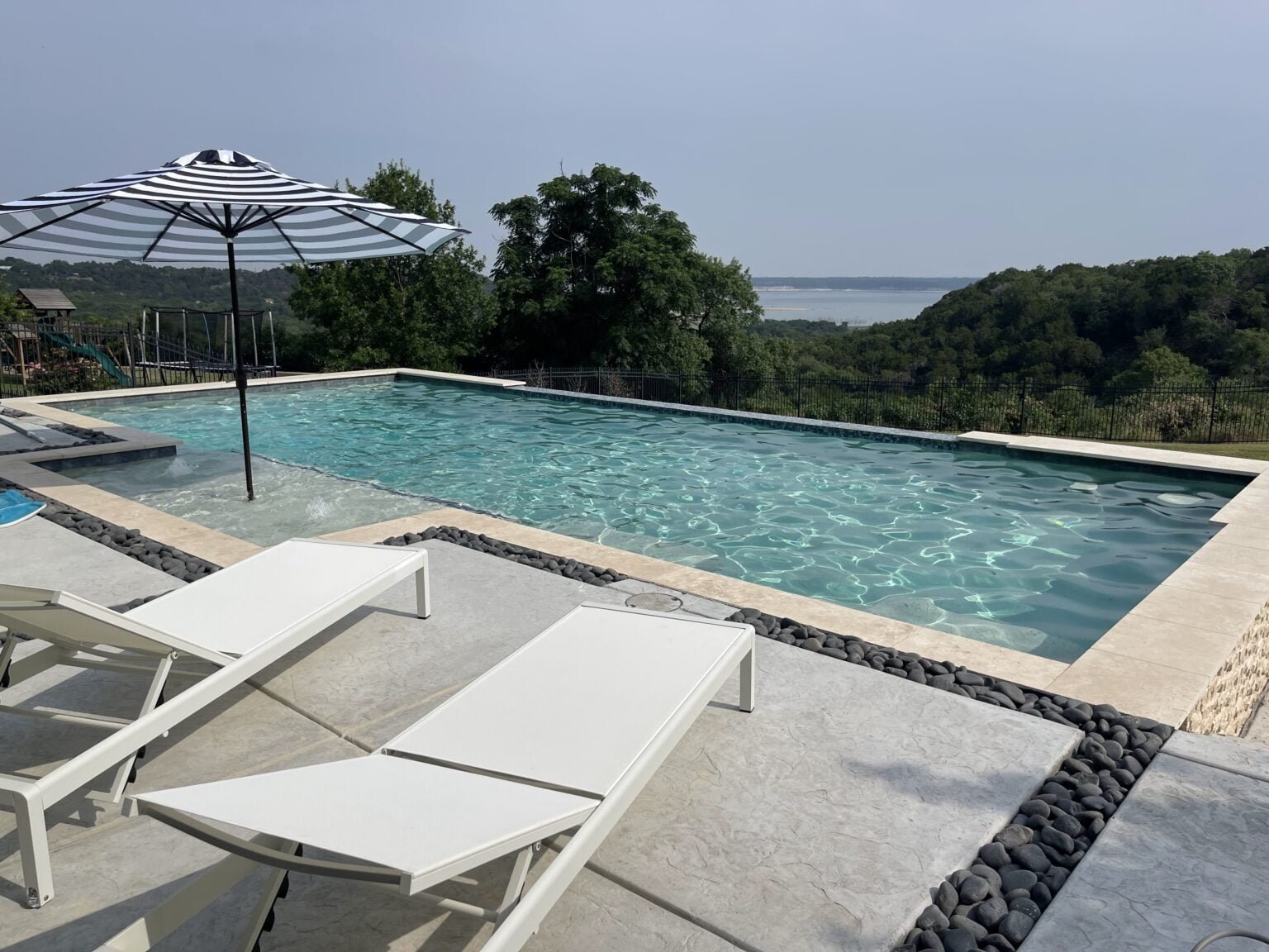 Custom Built Pool with faux infinity edge by Aquanauts – Aquanauts ...