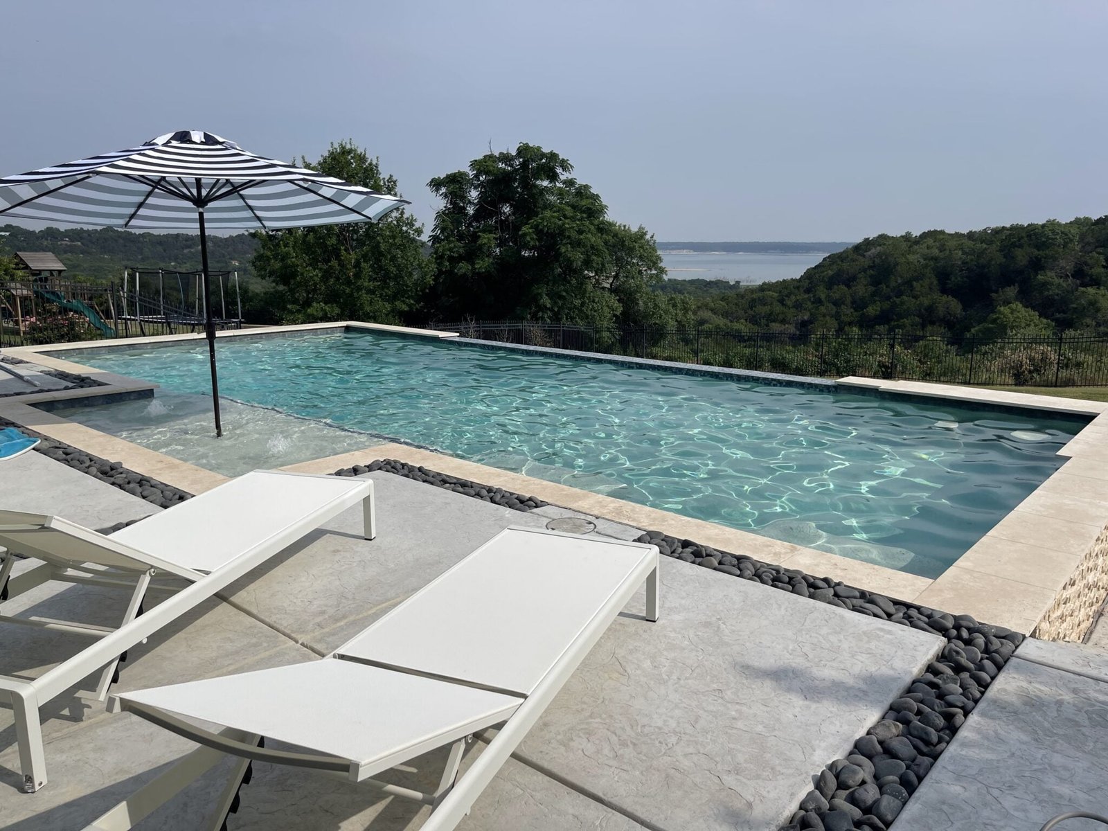 Custom Built Pool with faux infinity edge by Aquanauts – Aquanauts ...